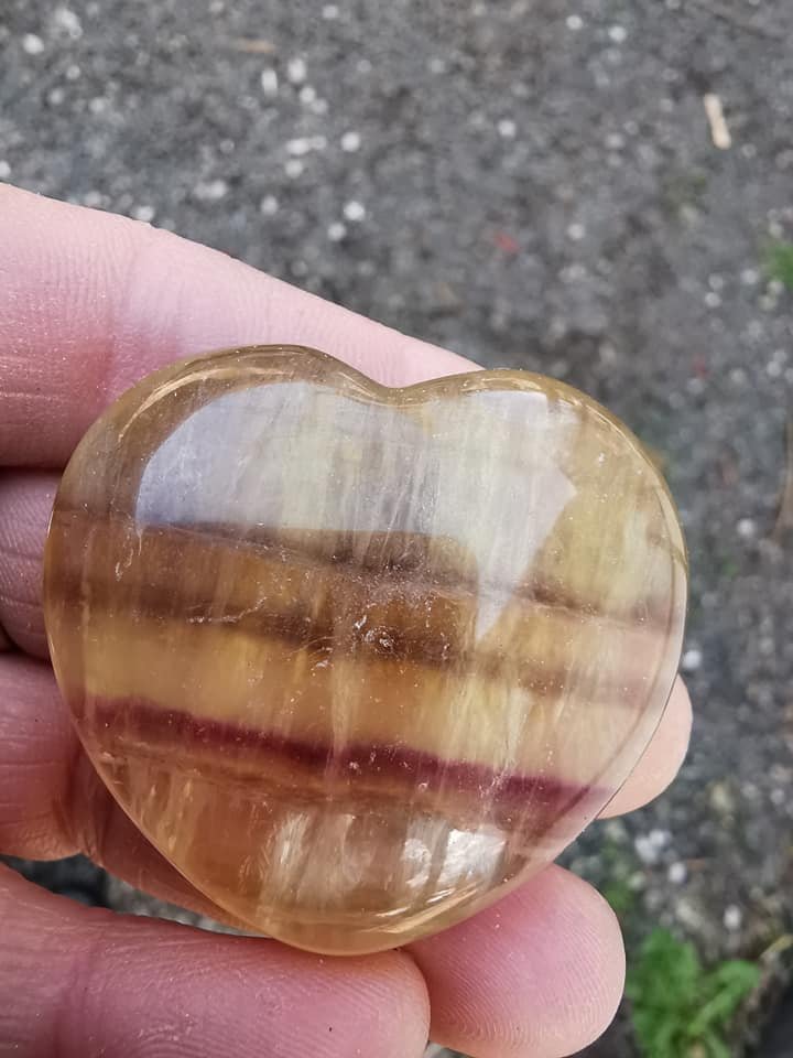 Smuk Gul Fluorit Sten Hjerte Nr. 17 - Sten og Krystal Hjerter - www.magiske-krystaller.dk