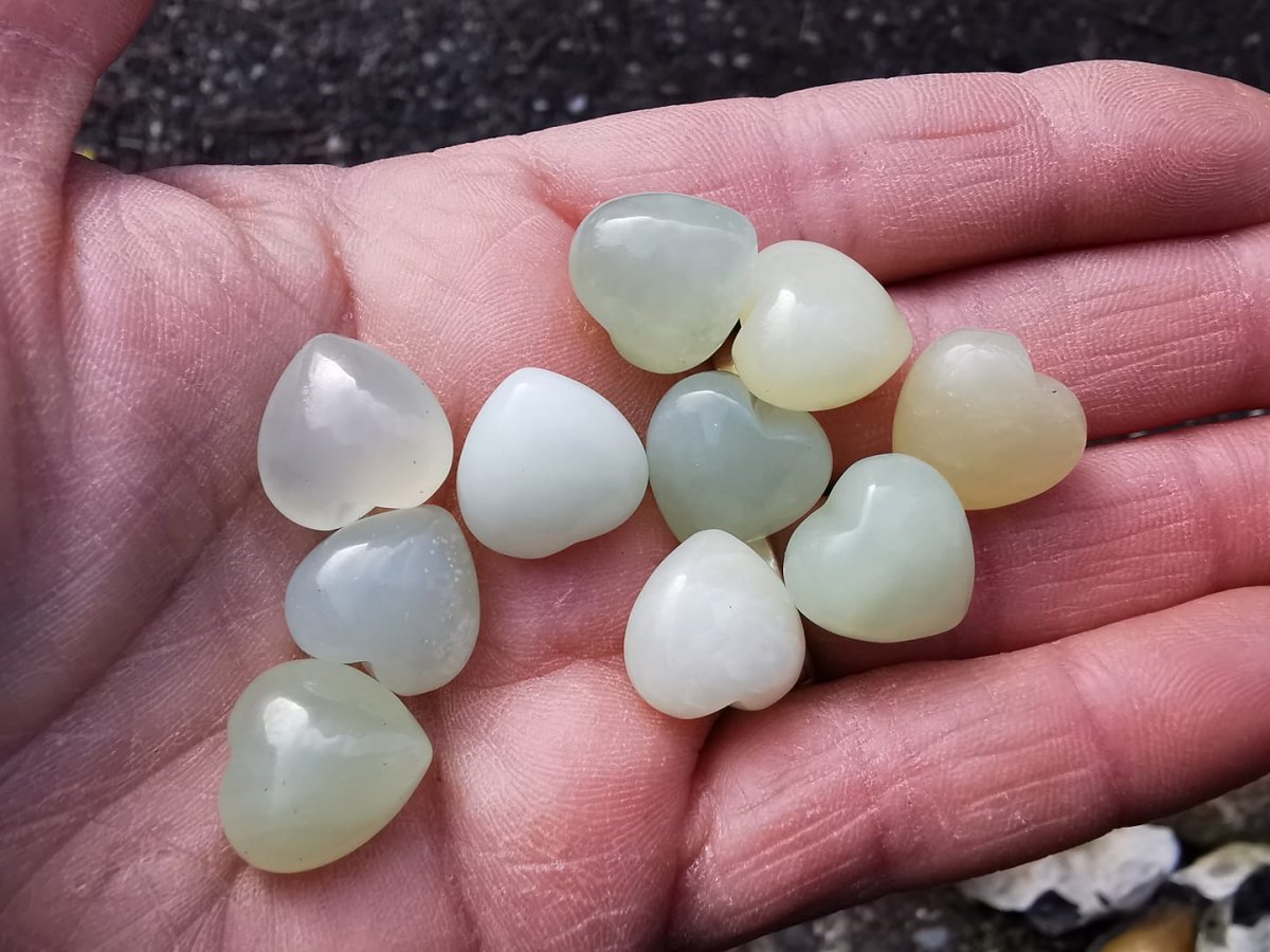Mini Sten Hjerte 15mm - Ny jade - Sten og Krystal Hjerter - www.magiske ...